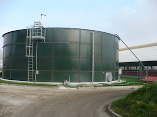 Ladder, Safety Cage, Platform, and Walkways | Climate Tanks™